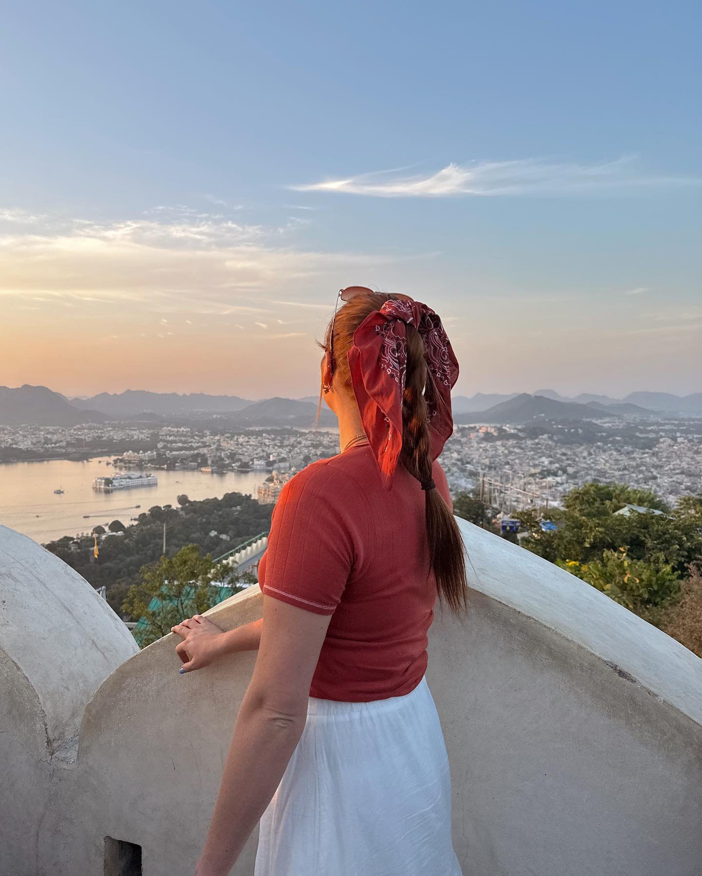 Find The Prettiest Lakeside Palaces In Udaipur, India