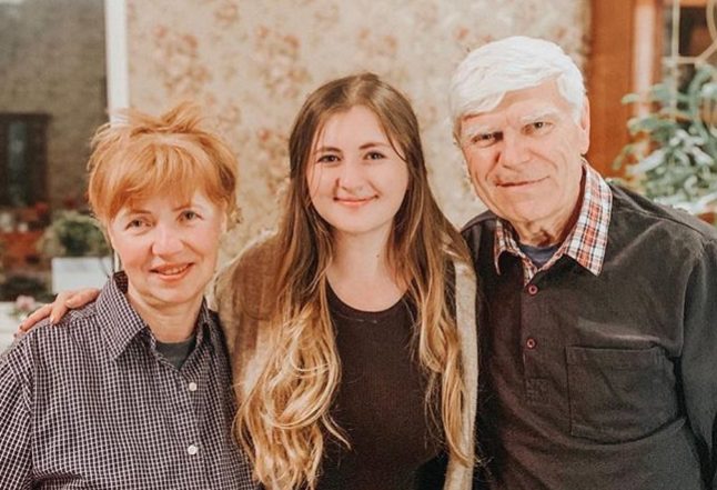 The Best Gifts To Give To Your Host Family