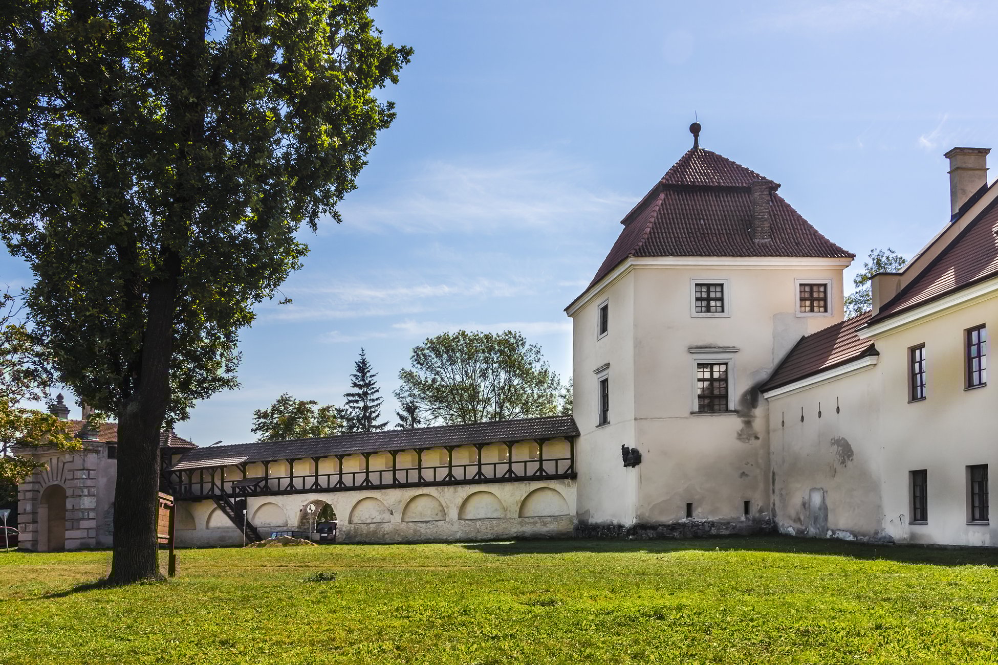 How To Do A Day Trip To Zhovkva, Ukraine